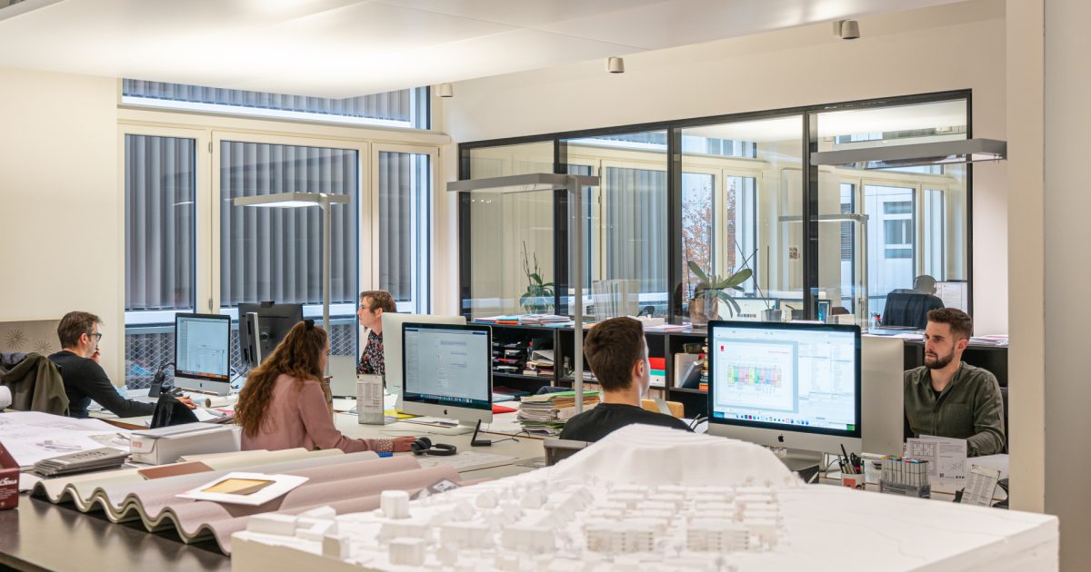 Ein Team von hellen Köpfen – CAS Gruppe AG